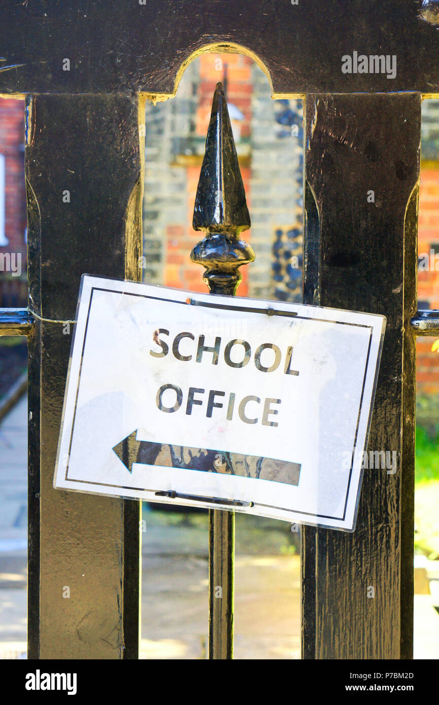 Secondary gate hi-res stock photography and images - Alamy