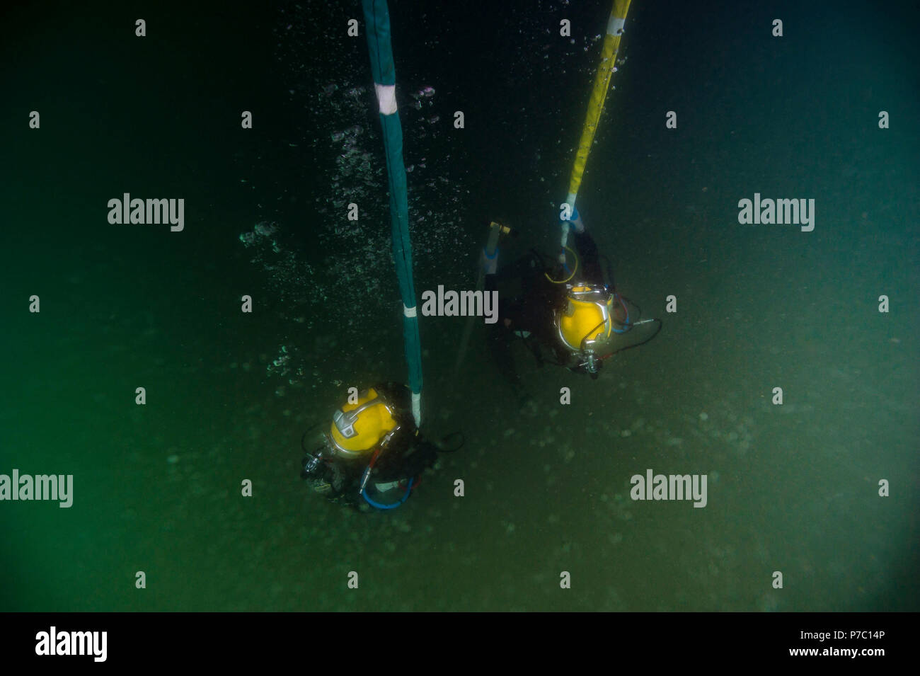 Underwater recovery operations hi-res stock photography and images - Alamy