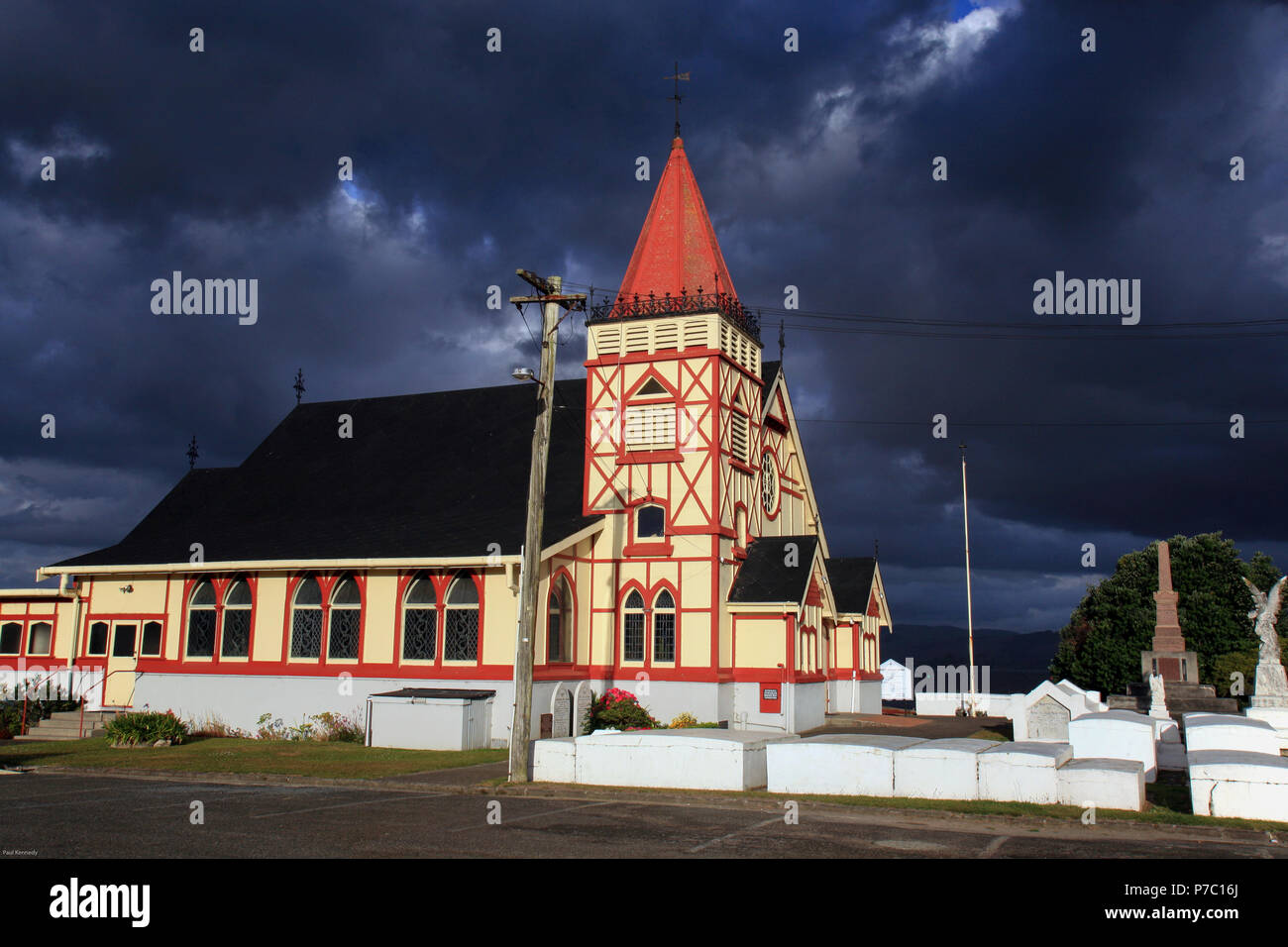 Ohinemutu Maori Village on the shores of Lake Rotorua, New Zealand ...