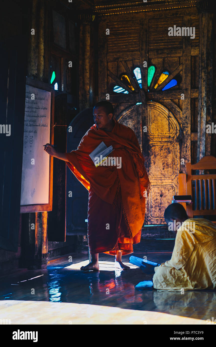 Monk teacher hi-res stock photography and images - Alamy