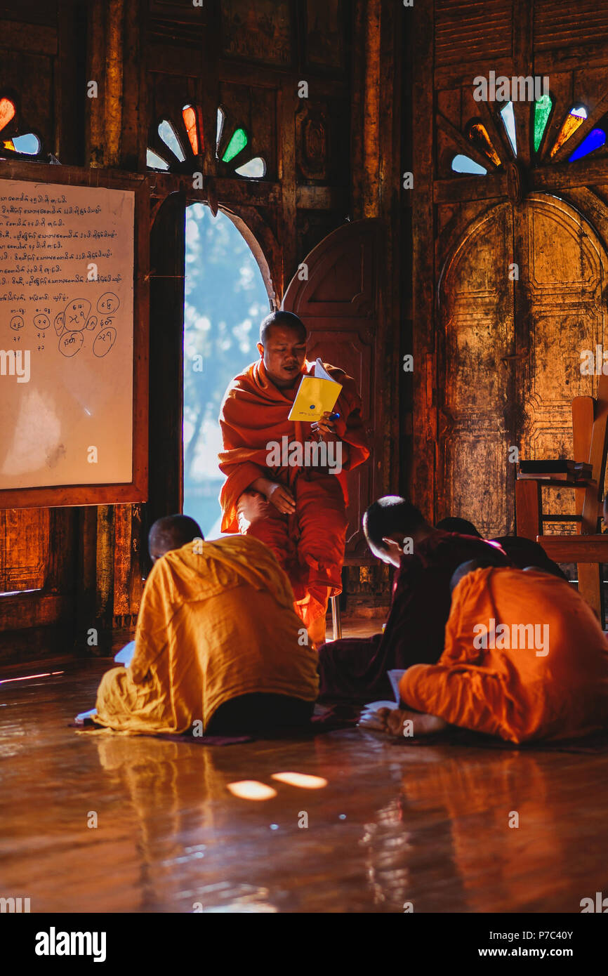 Monk teacher hi-res stock photography and images - Alamy