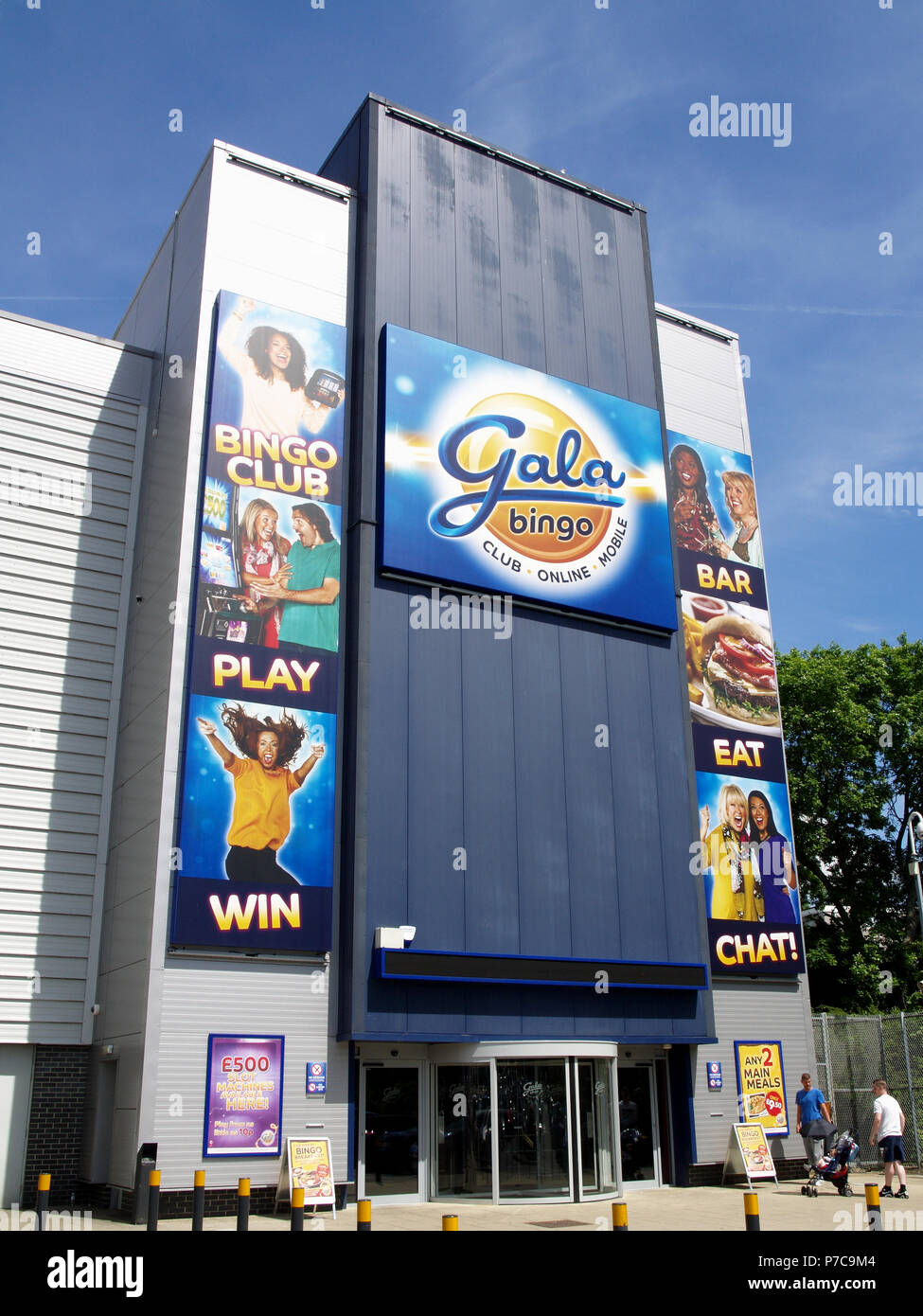 Bingo caller hi-res stock photography and images - Alamy