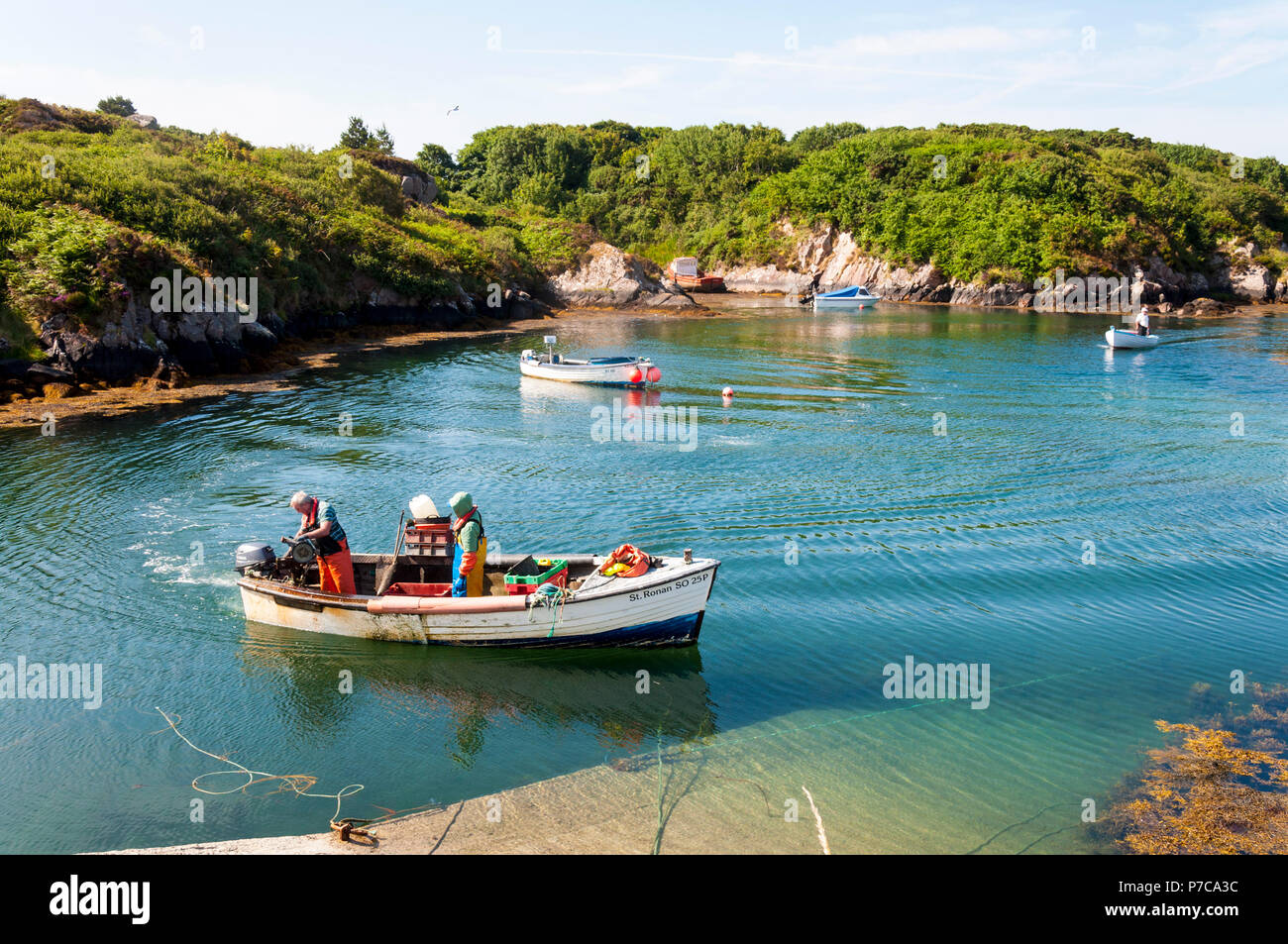Crab fishermen hi-res stock photography and images - Alamy