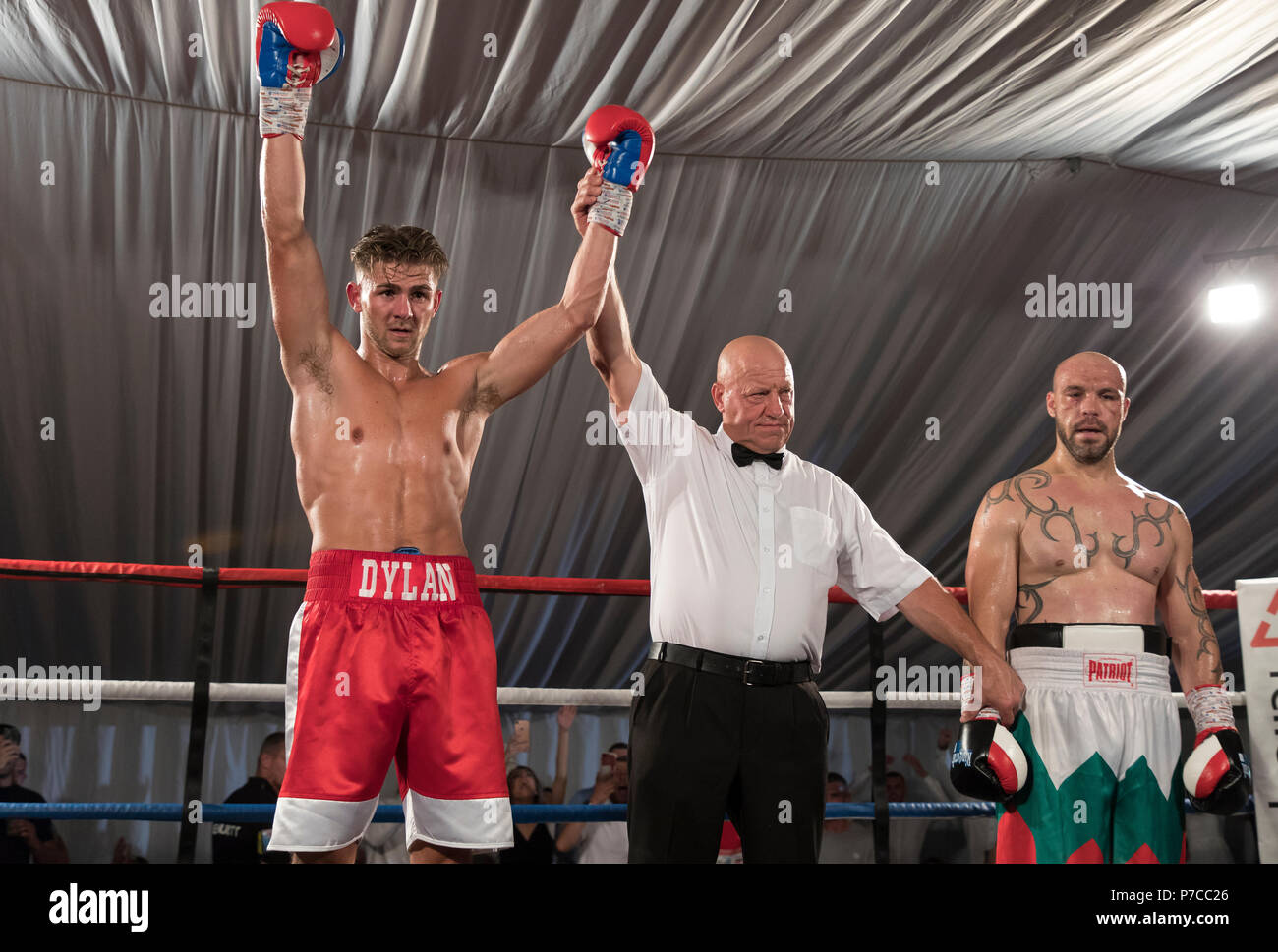 Dylan Clegg beat Tsvetozar Iliev in his professional debut during the ...