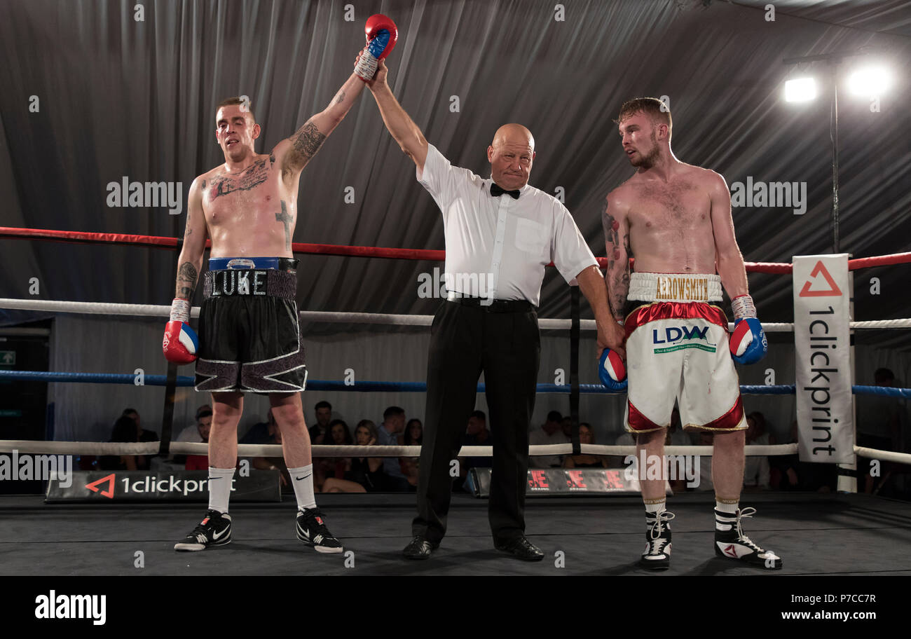 Luke Middleton beat Dale Arrowsmith in his professional debut during ...