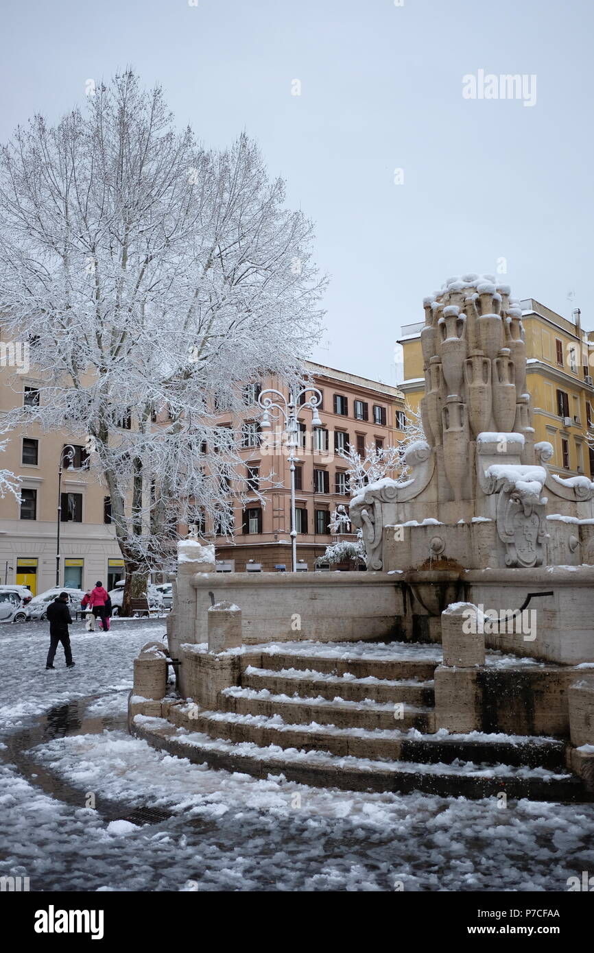 Rome, Italy in the snow Stock Photo - Alamy