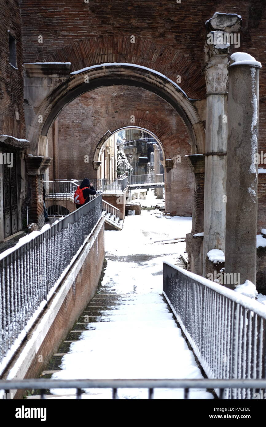 Rome with snow hi-res stock photography and images - Alamy