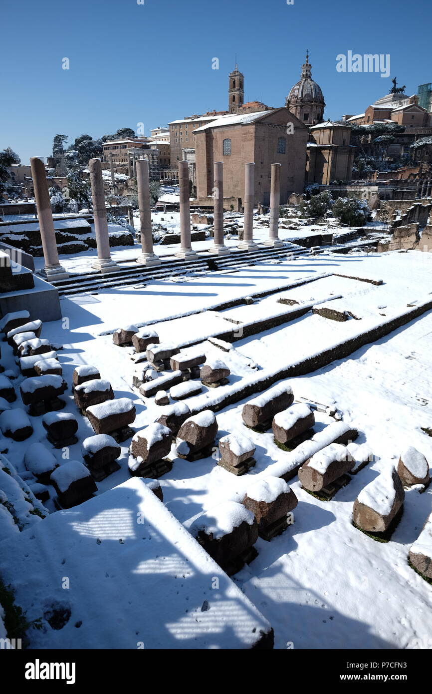 Rome, Italy in the snow Stock Photo - Alamy