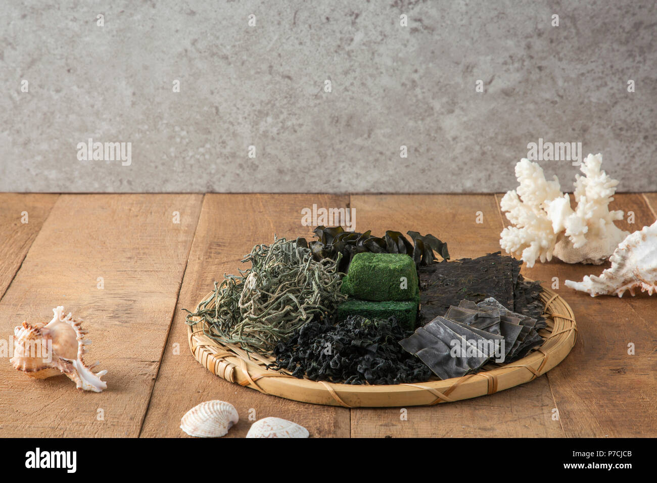 Object photos - seaweed, its rich in vitamins, minerals, and fiber. 128 ...