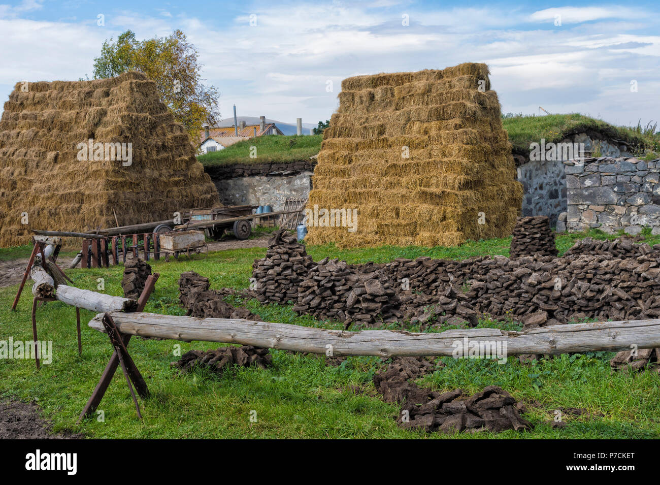 Turf peat house hi-res stock photography and images - Alamy
