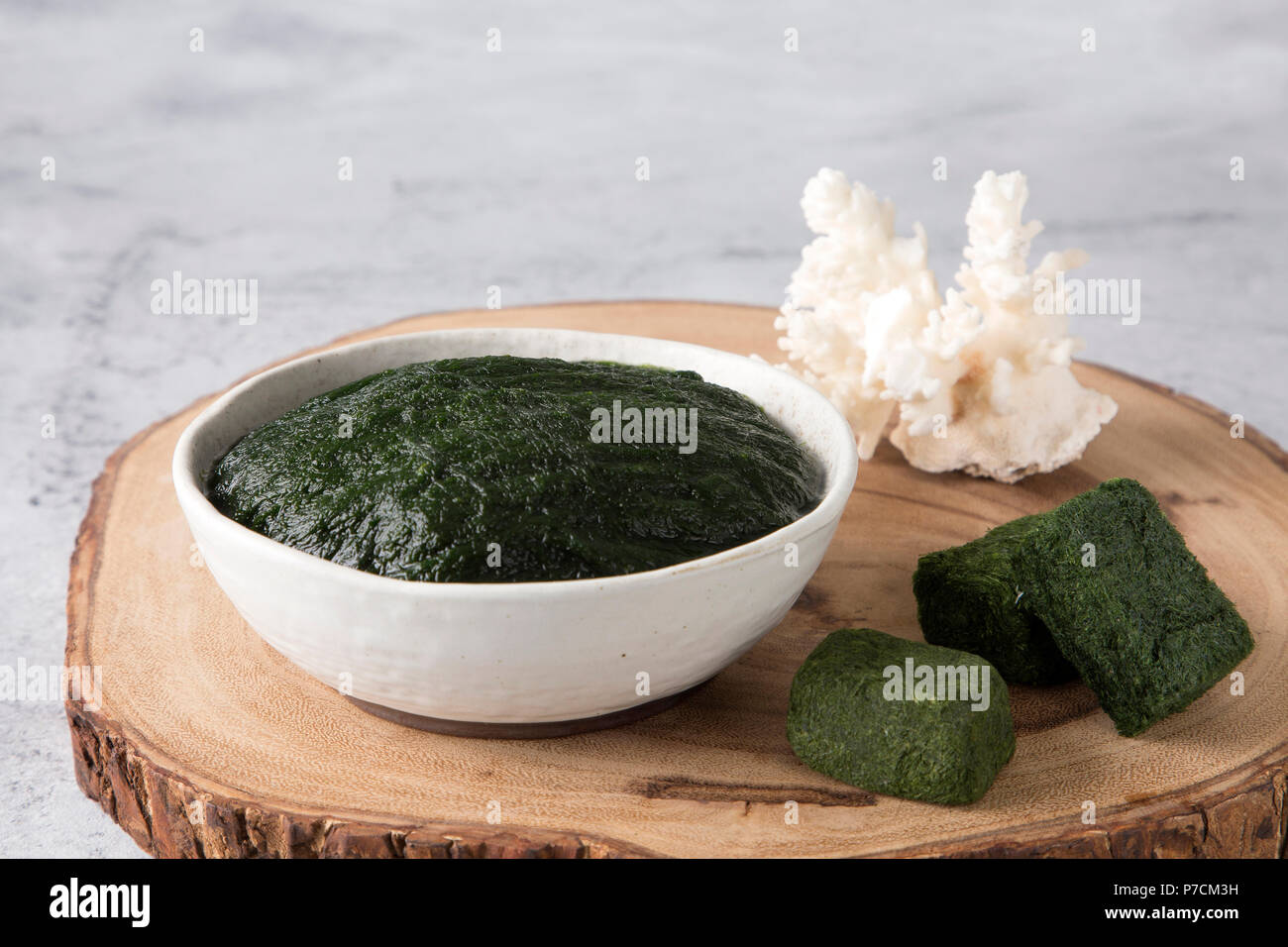 Object photos - seaweed, its rich in vitamins, minerals, and fiber. 098 ...