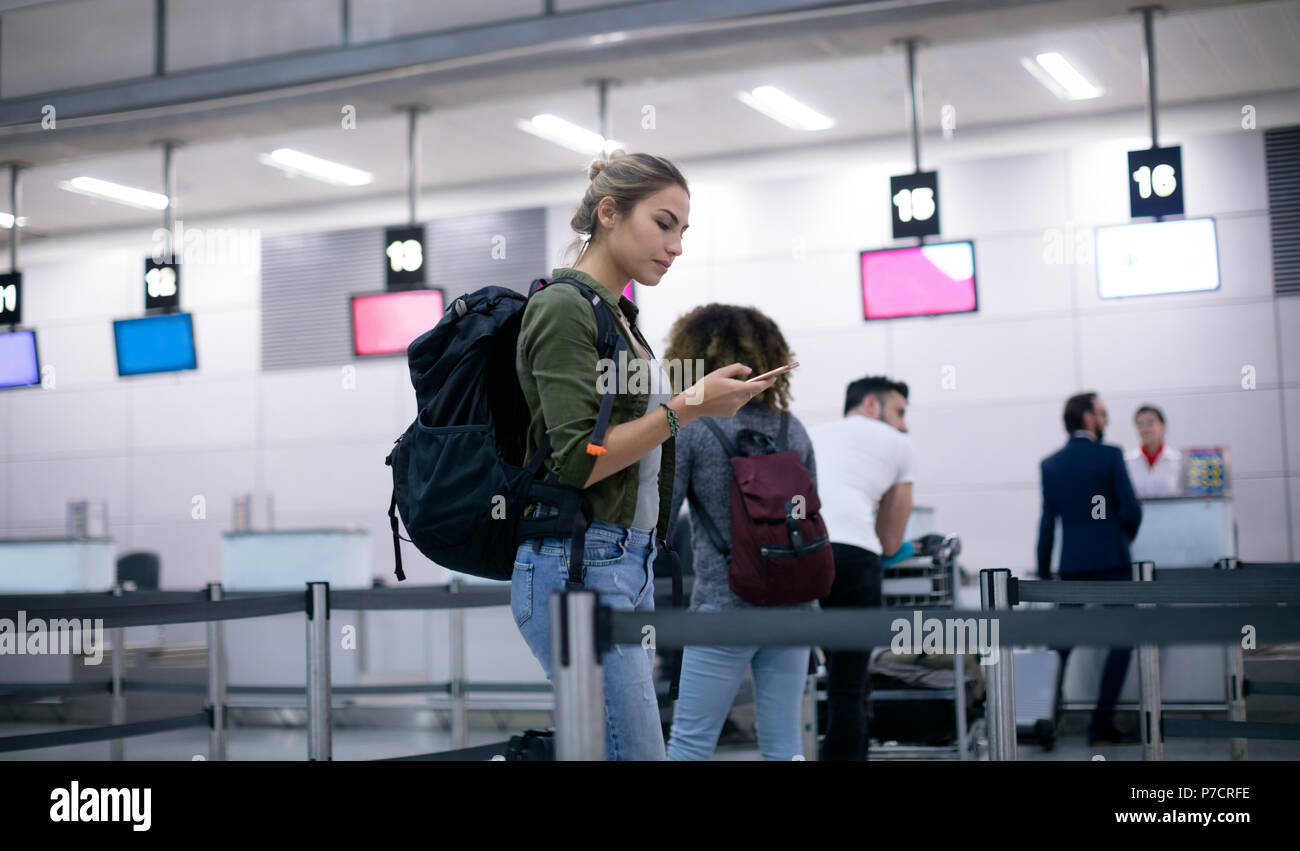 Queue stanchion hi-res stock photography and images - Alamy