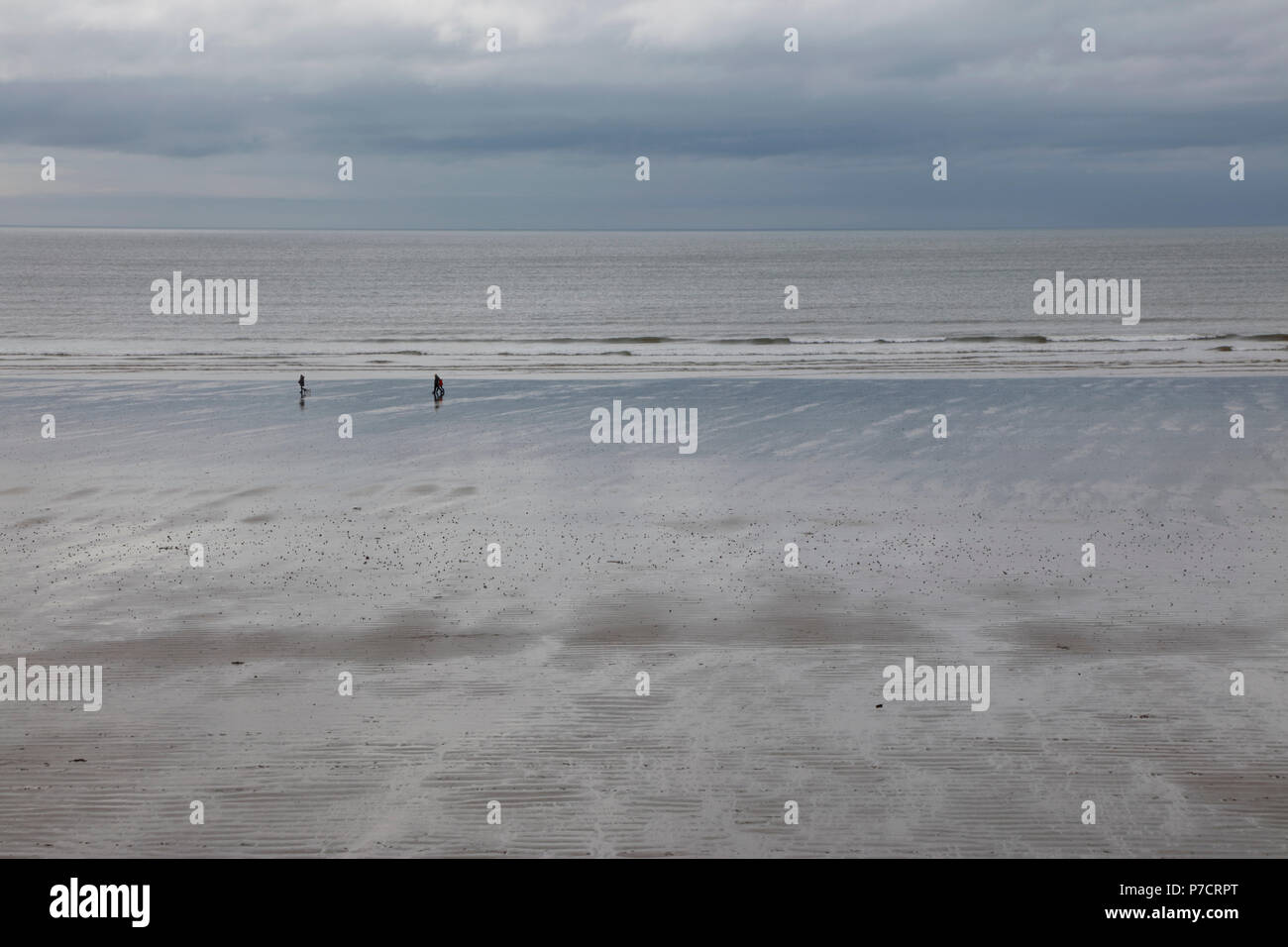 Pendine Sands, Carmarthenshire, Wales, UK Stock Photo - Alamy