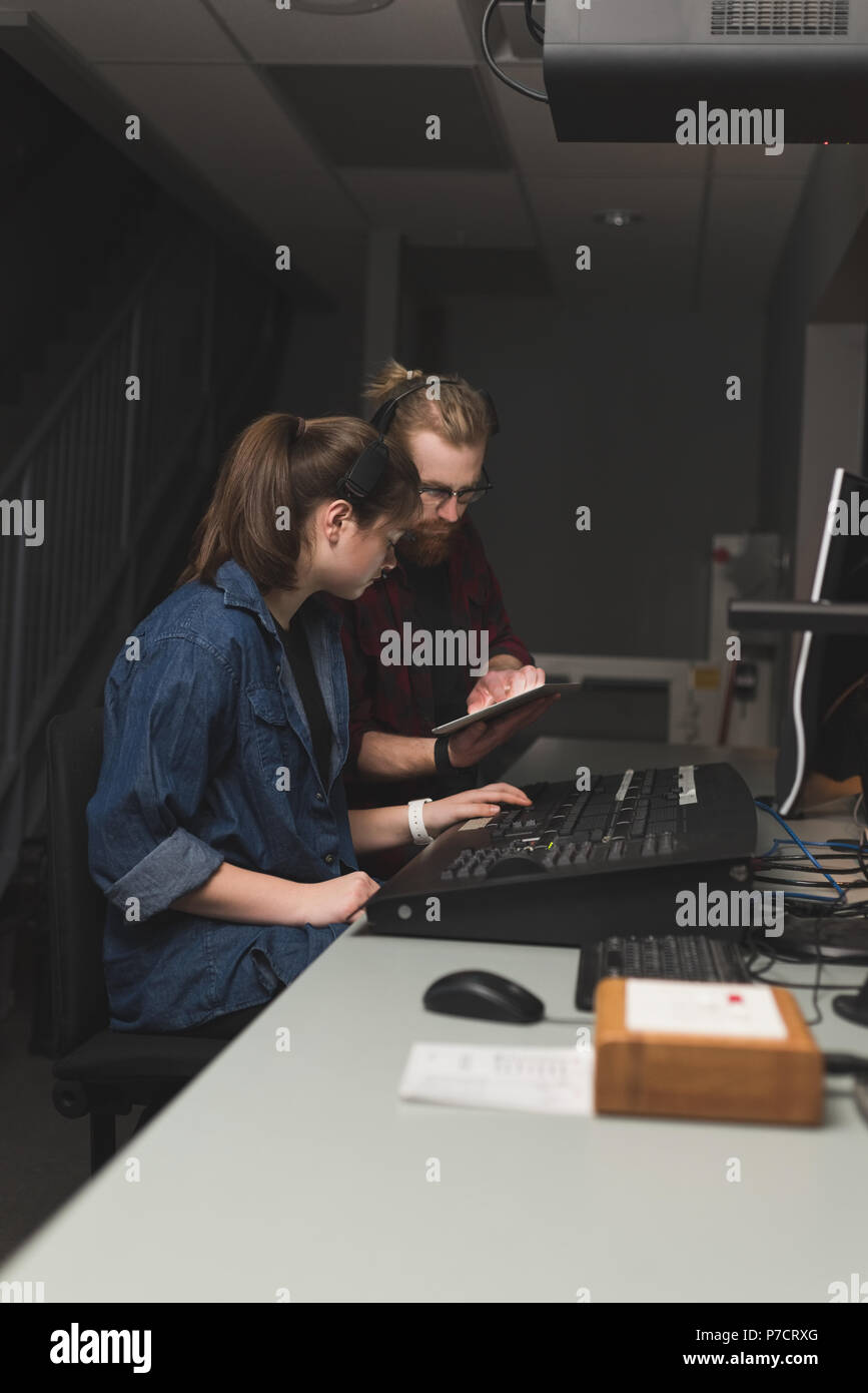 Digital broadcasting studio hi-res stock photography and images - Alamy