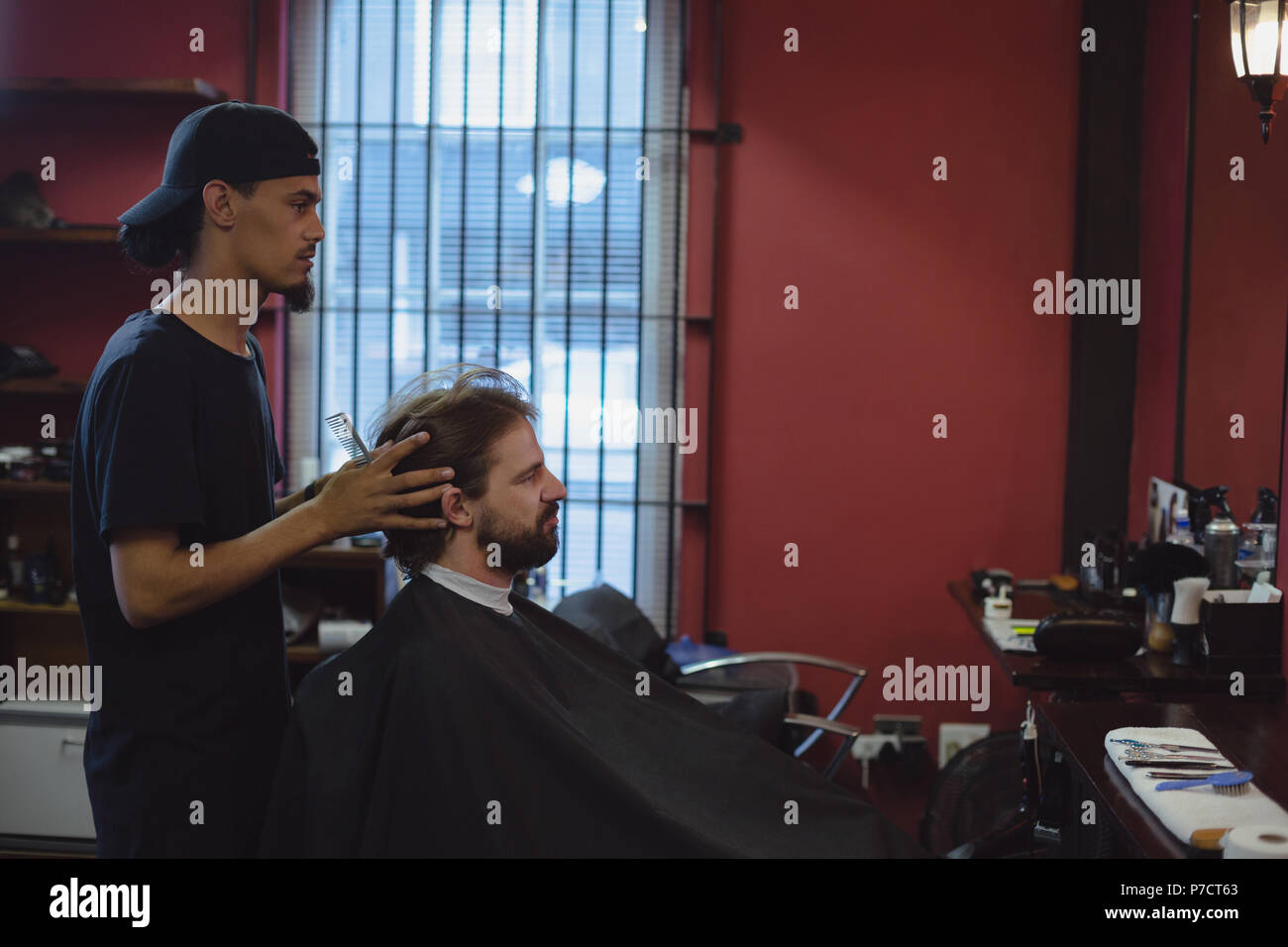 Hair scissor hi-res stock photography and images - Alamy