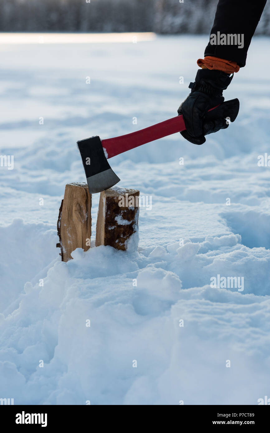 Cutting tree with axe hi-res stock photography and images - Alamy