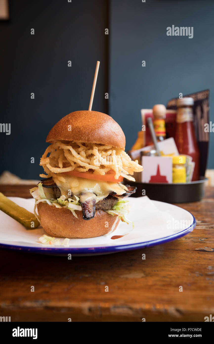 Indulgent burger hi-res stock photography and images - Alamy