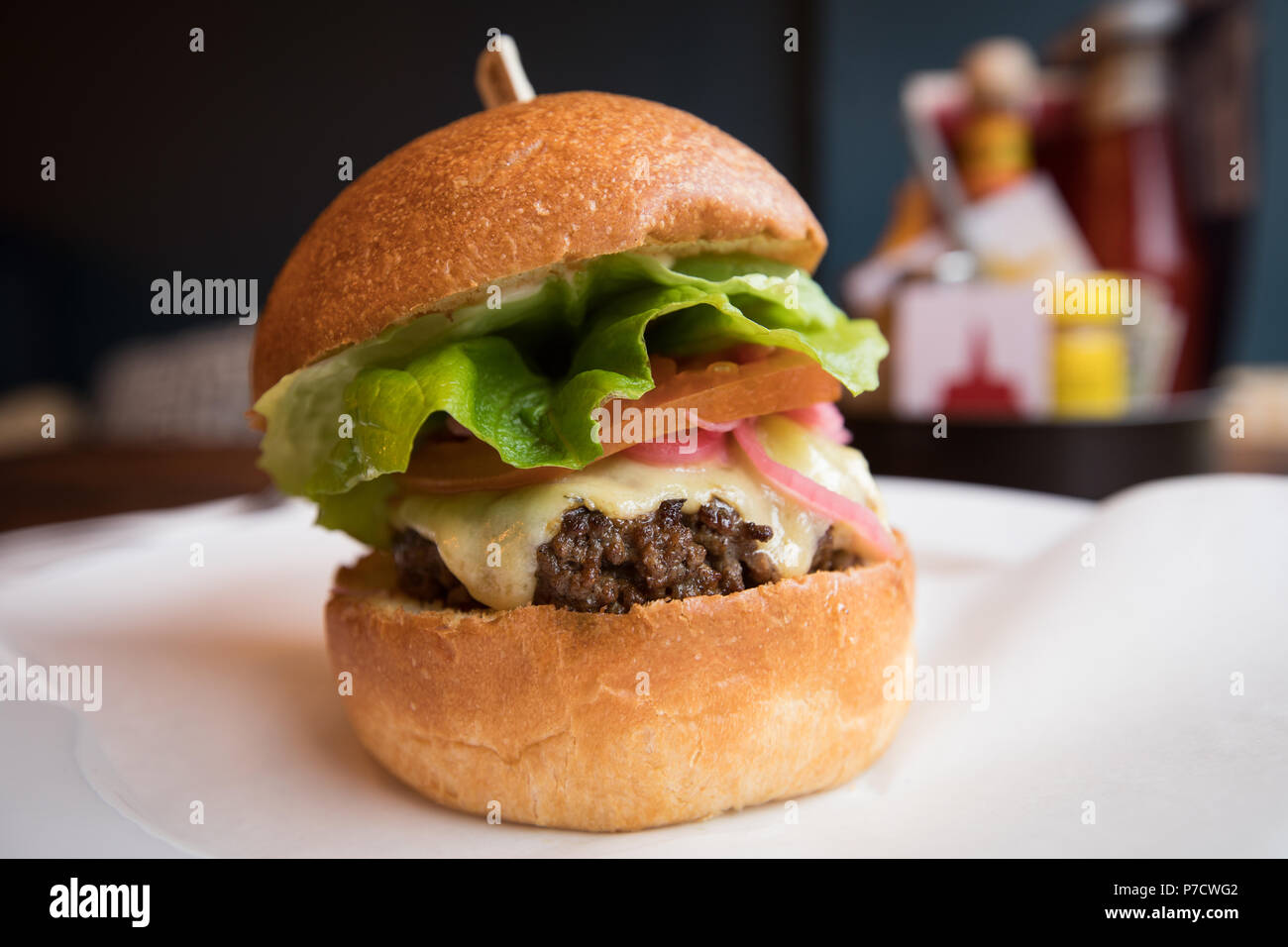 Served burger hi-res stock photography and images - Alamy