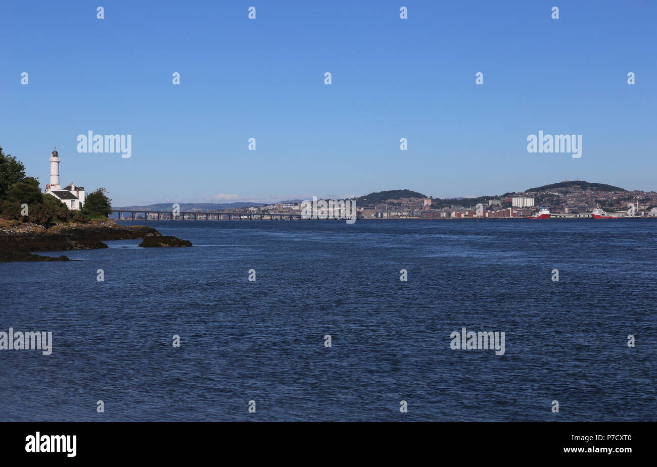 Tayport lighthouse hi-res stock photography and images - Alamy
