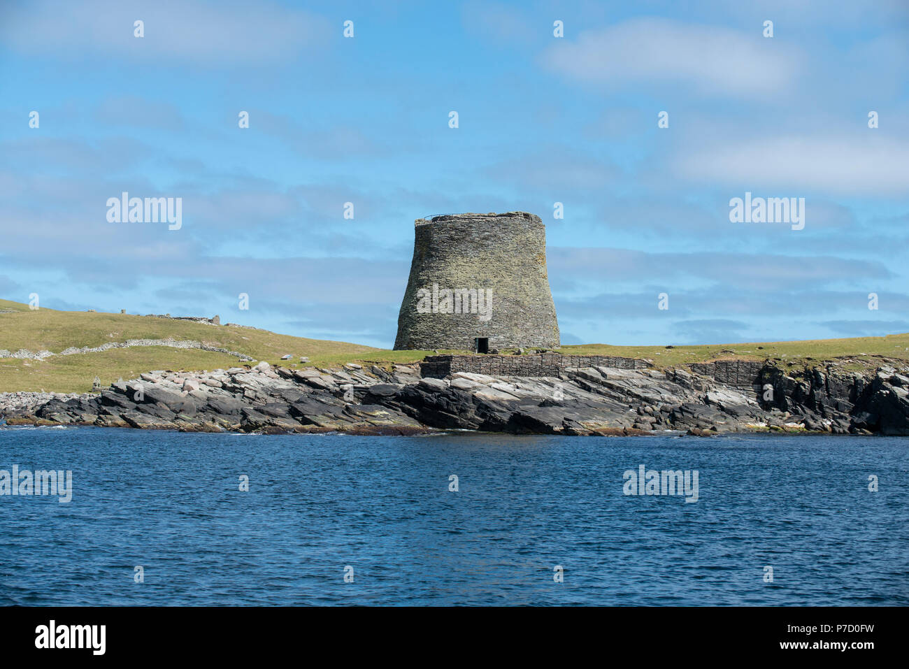 Broch of mousa hi-res stock photography and images - Alamy