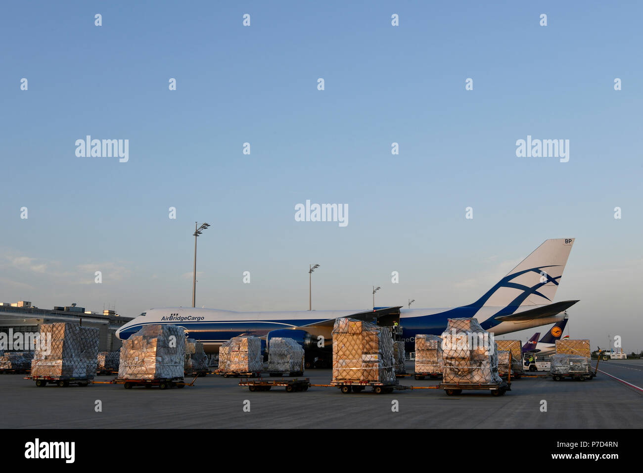 Air Bridge Cargo, Boeing, B747-800, Freighter, Cargo, Freight loading ...