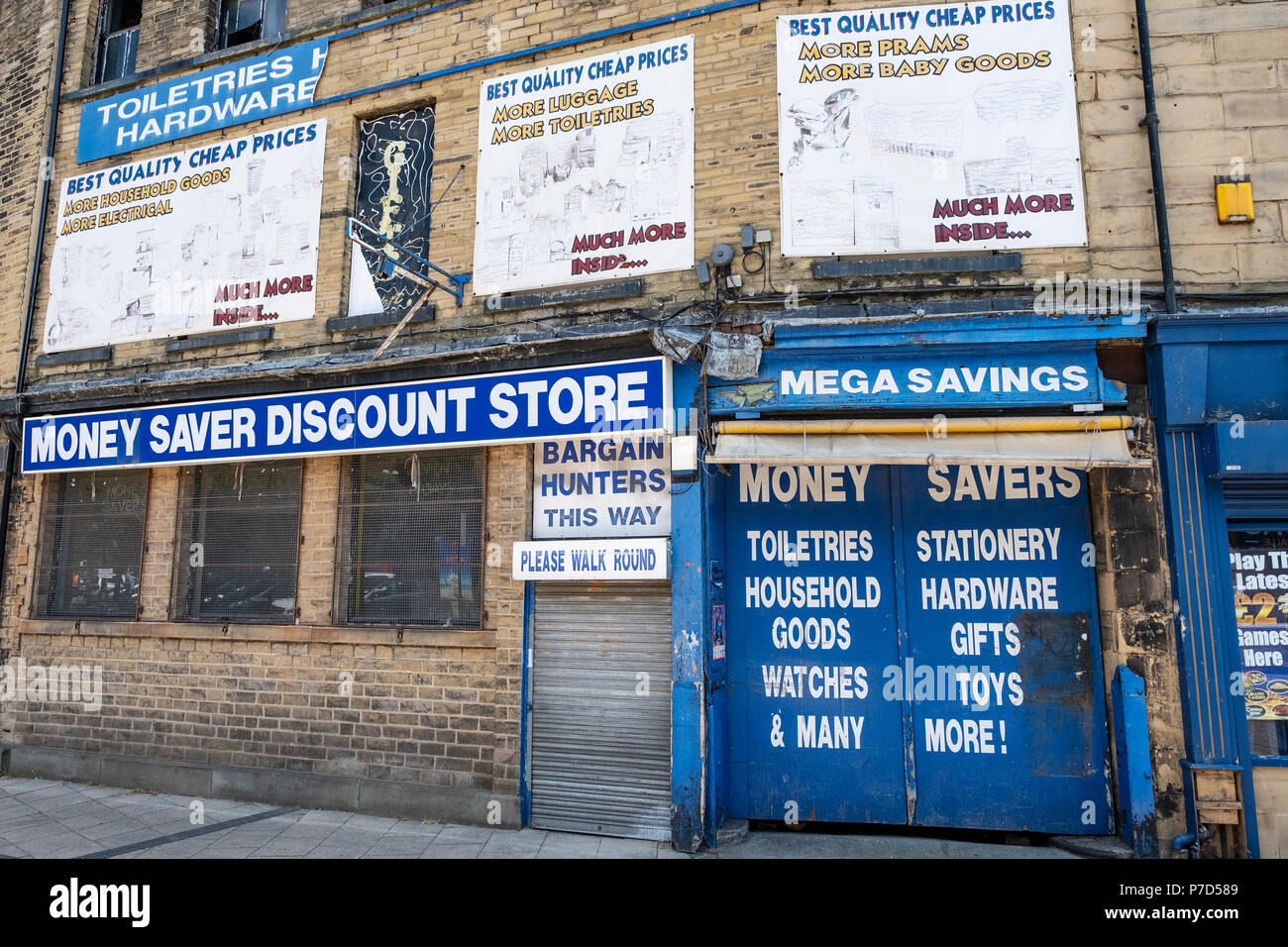 Empty shop unit on North Parade in Bradford City Centre, UK Stock Photo ...