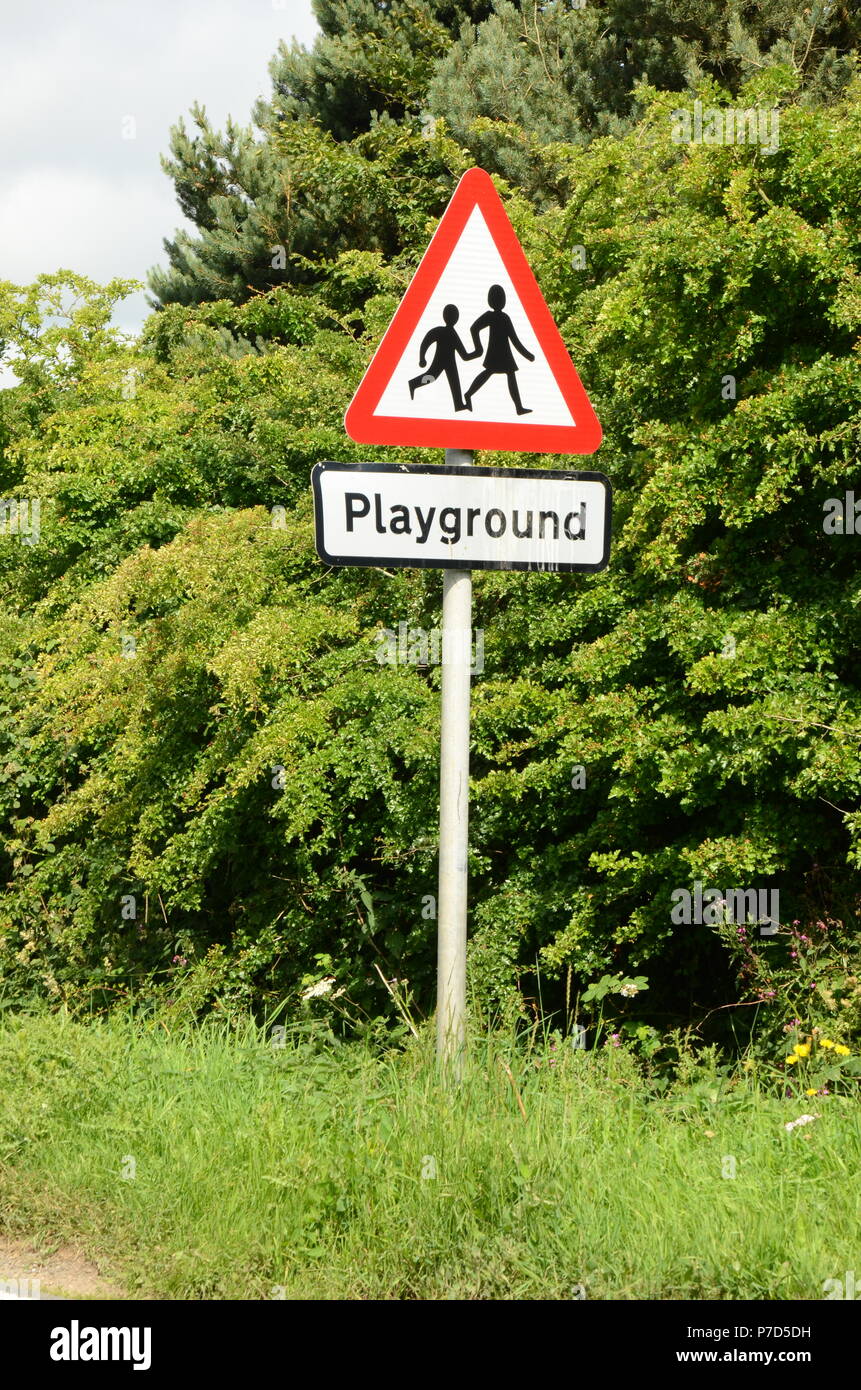 Children play warning hi-res stock photography and images - Alamy