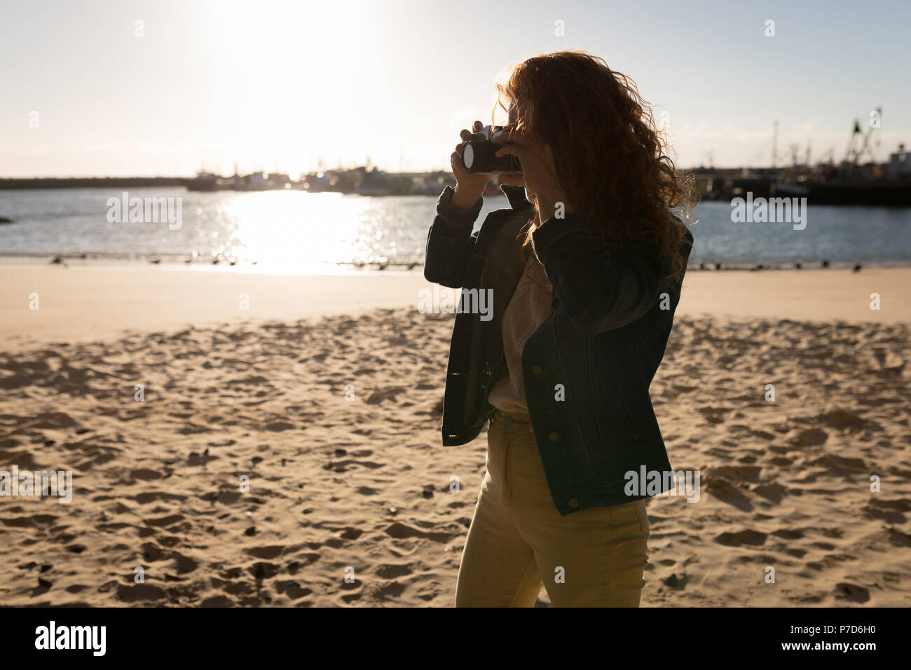 Camera solitude hi-res stock photography and images - Alamy