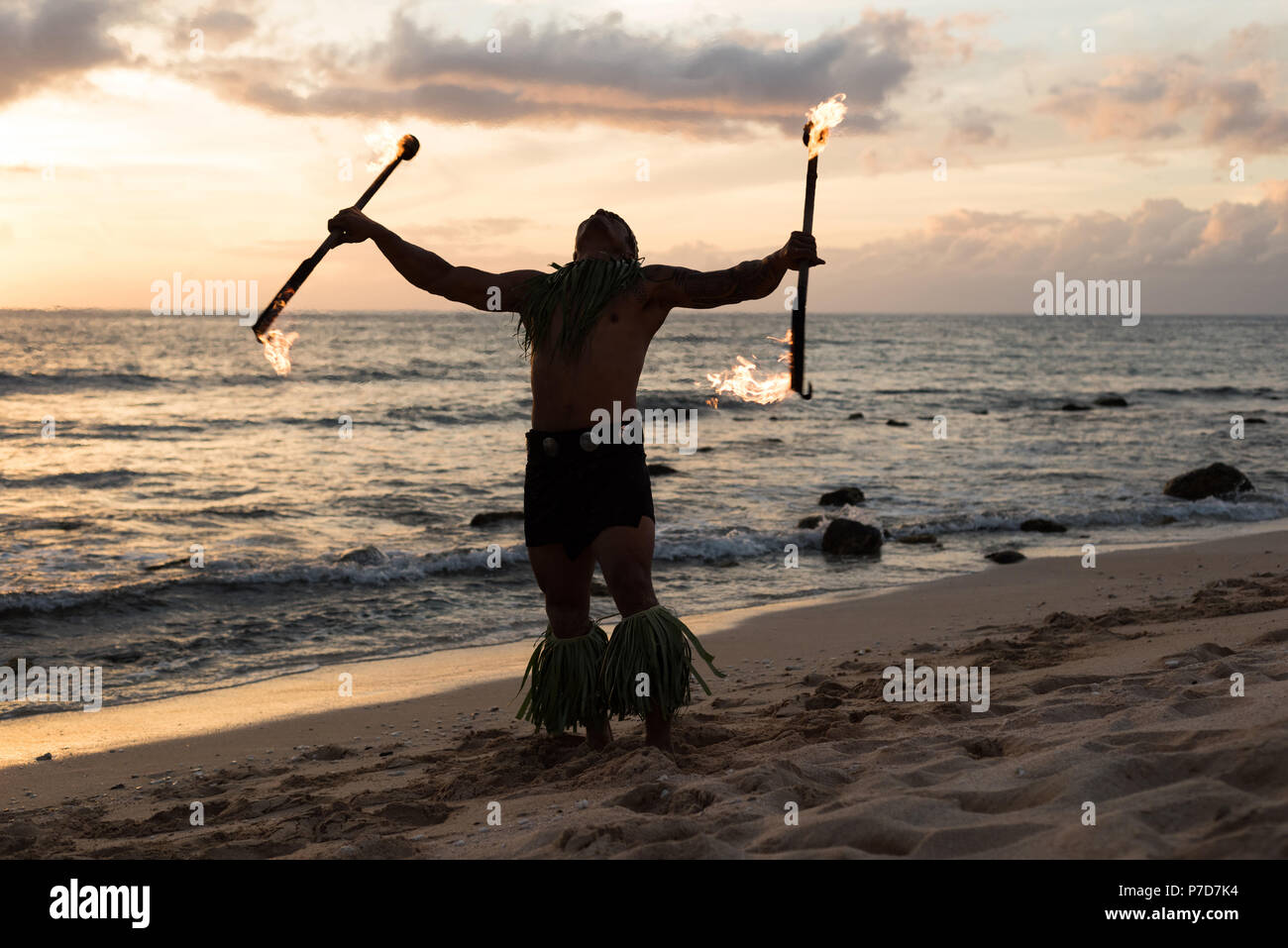 Samoan fire knife dance hi-res stock photography and images - Alamy