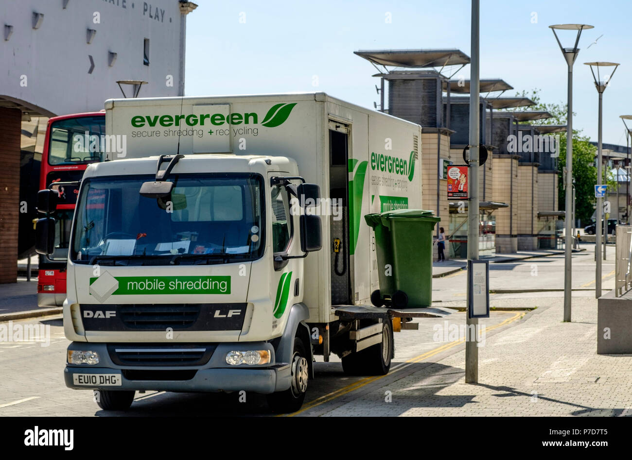 Evergreen mobile shredding service lorry. Bristol UK Stock Photo - Alamy