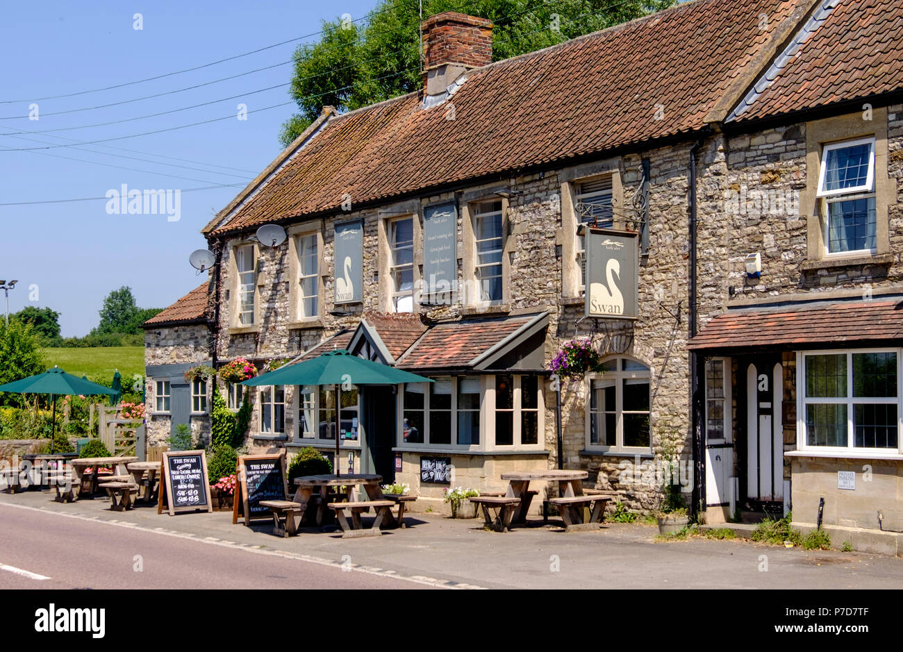 The Swan Inn at swineford near bath, somerset england uk Stock Photo ...
