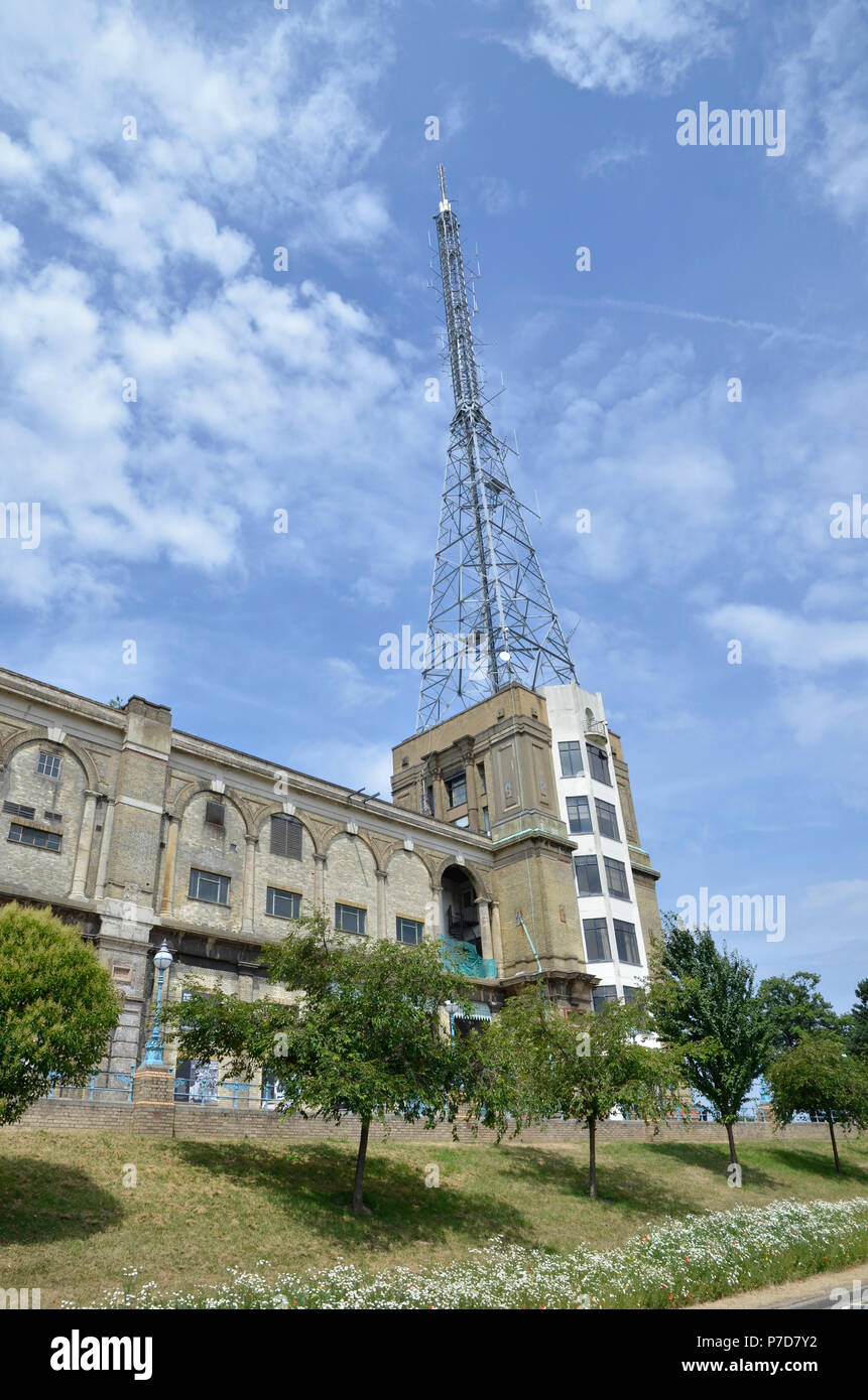 Bbc transmitter hi-res stock photography and images - Alamy