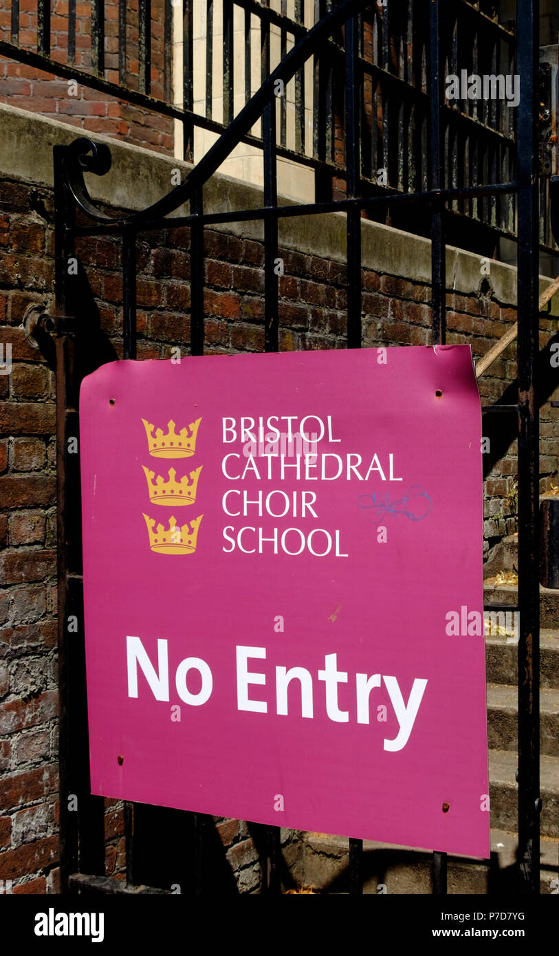 Entry to england hi-res stock photography and images - Alamy