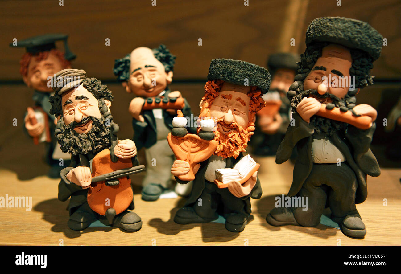 Clay figures hi-res stock photography and images - Alamy