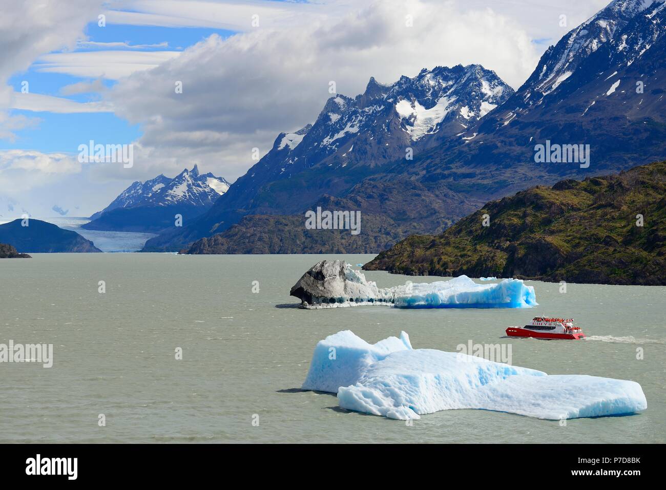 Grey boat hi-res stock photography and images - Alamy