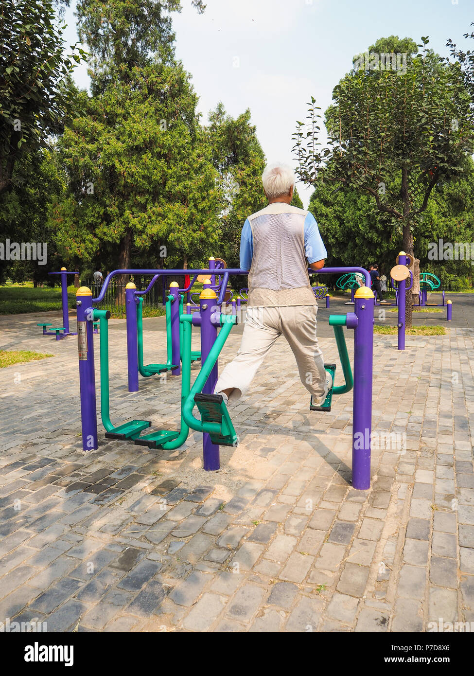 Physical activity for older people hi-res stock photography and images ...