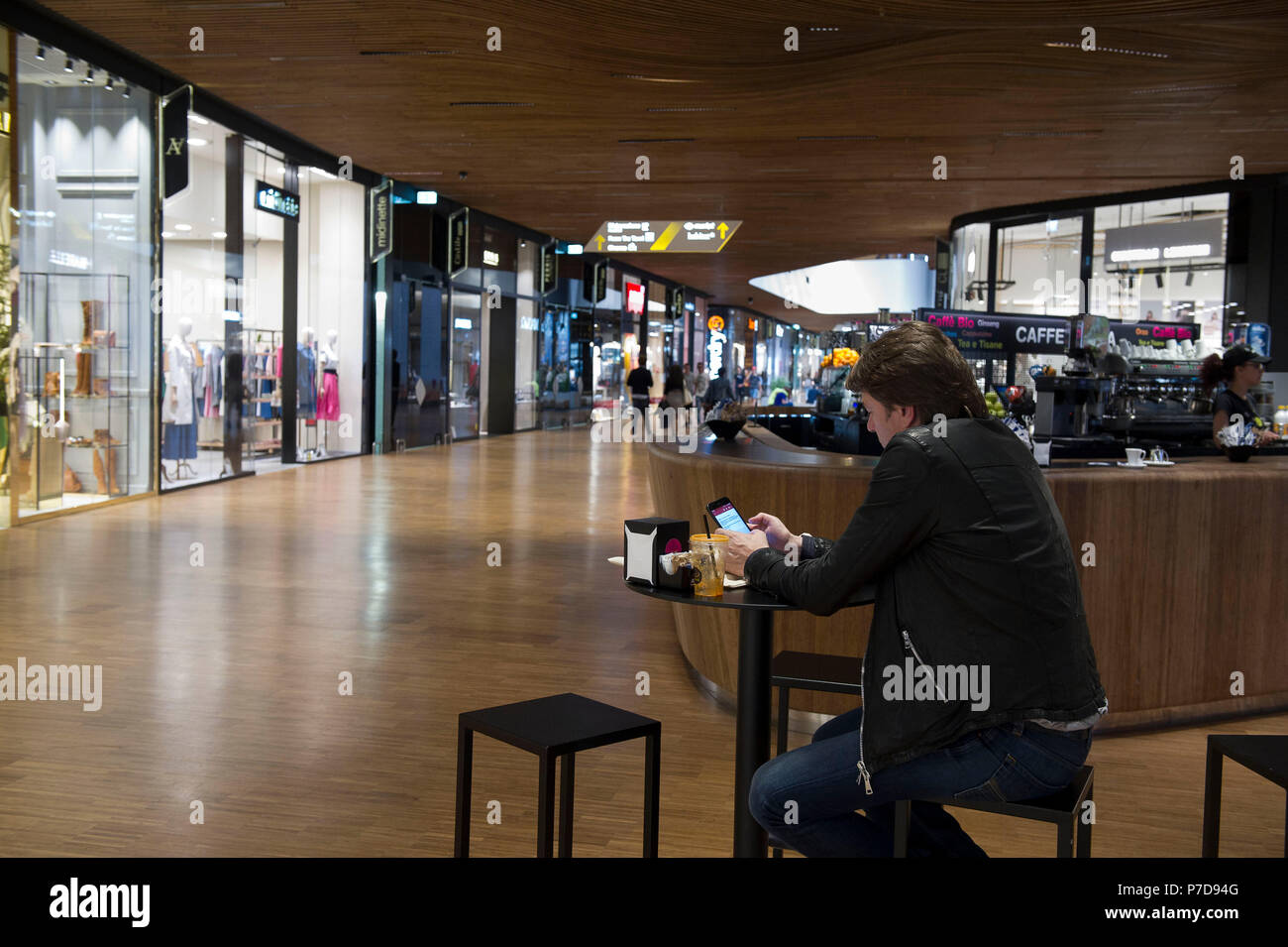 Citylife District shopping is the largest urban shopping in Italy ...