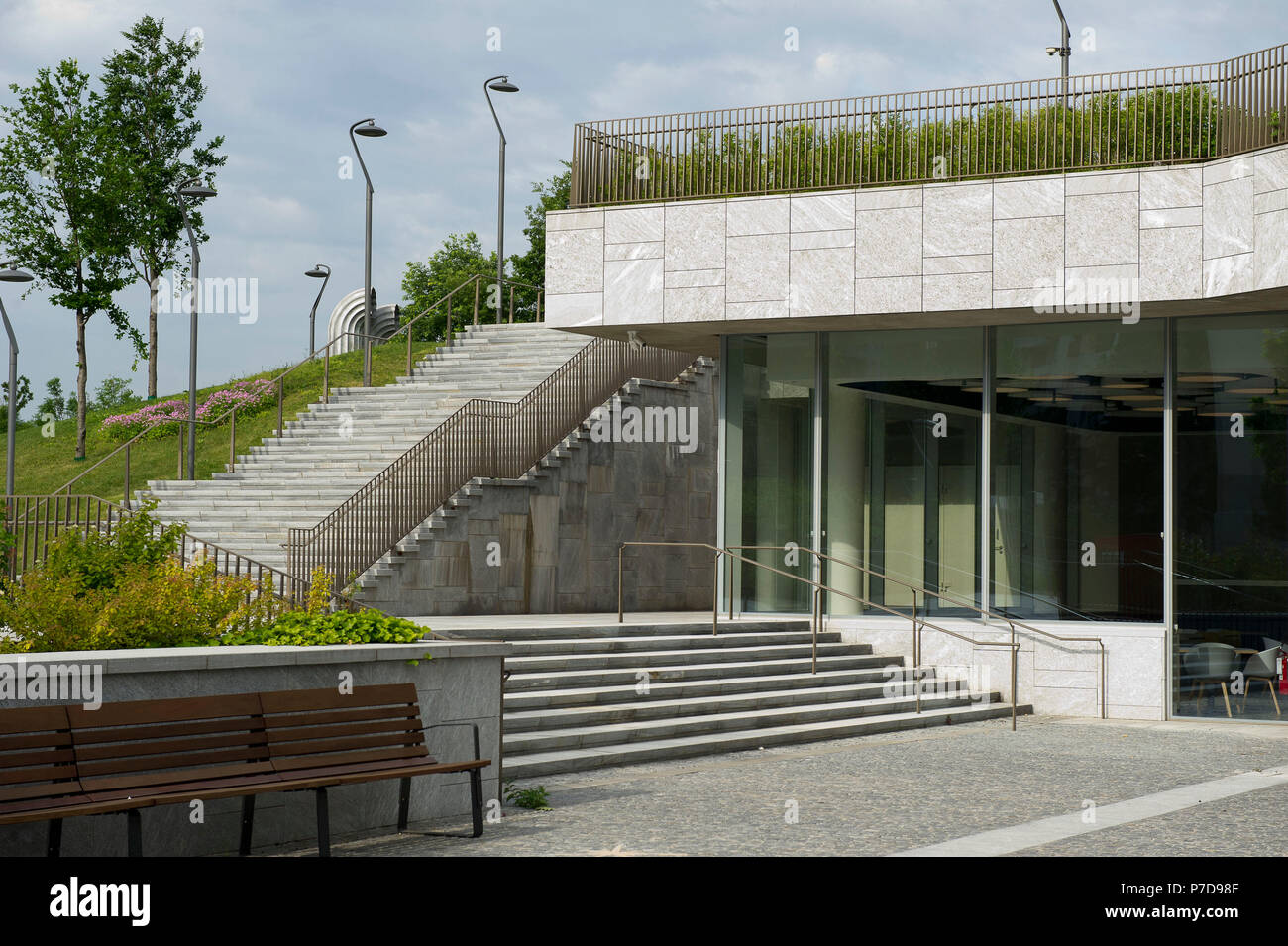 Citylife District shopping is the largest urban shopping in Italy ...