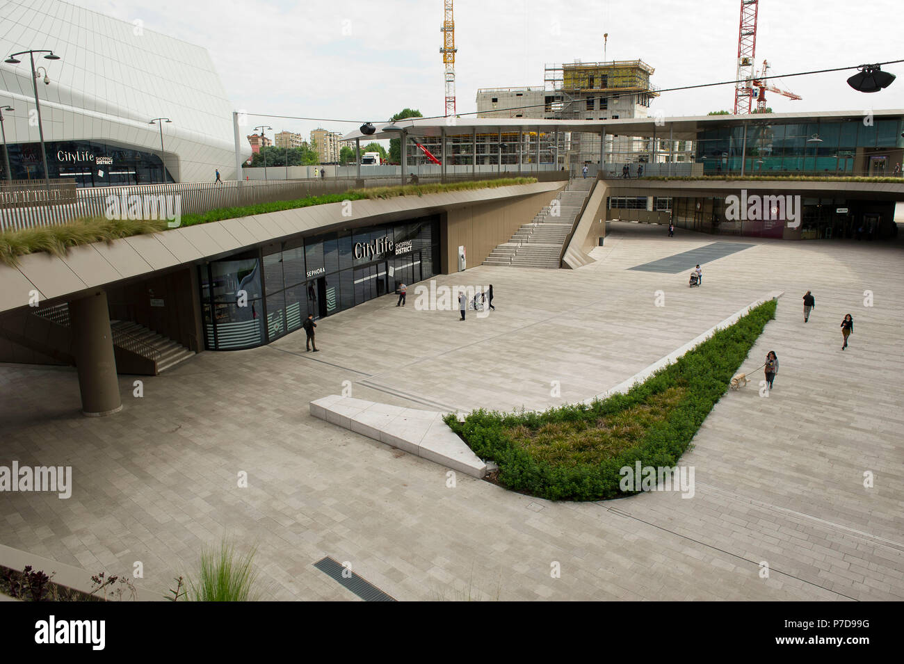 Citylife District shopping is the largest urban shopping in Italy ...