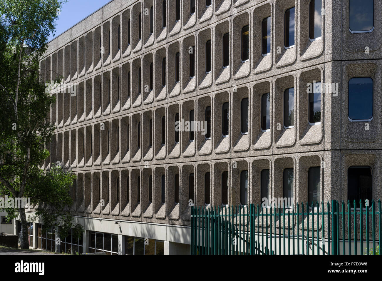 1970s uk architecture hi-res stock photography and images - Alamy