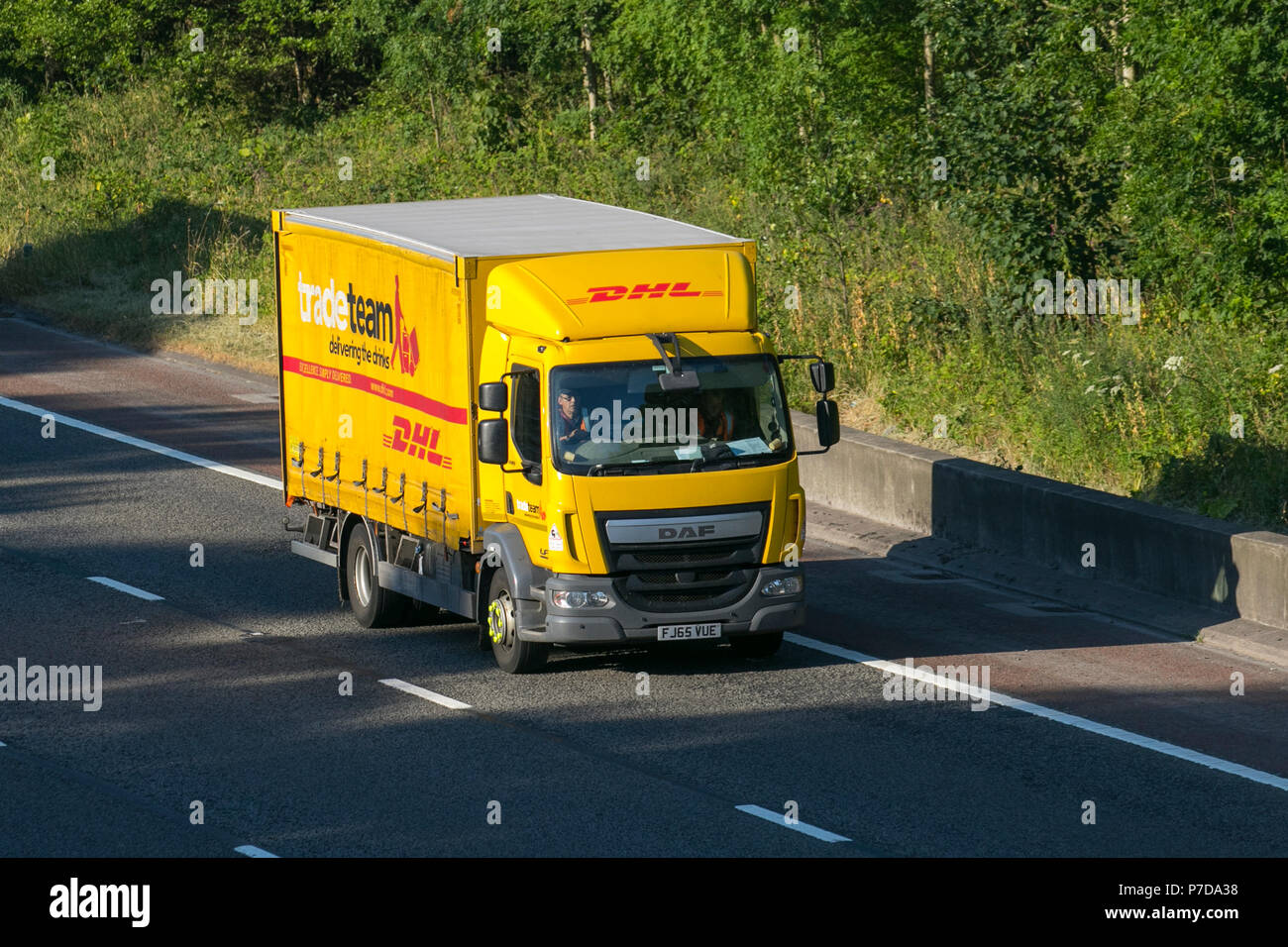 Dhl trucks uk hi-res stock photography and images - Alamy