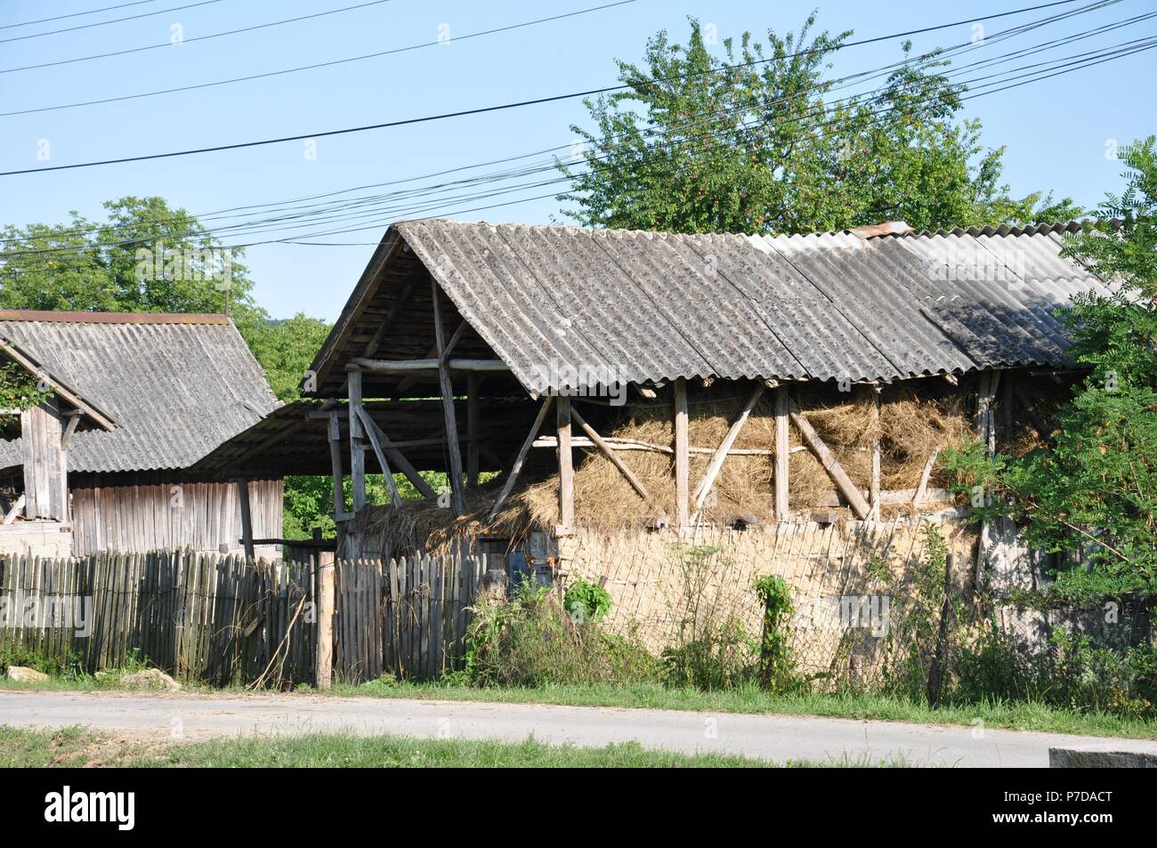 Hay house romania hi-res stock photography and images - Alamy