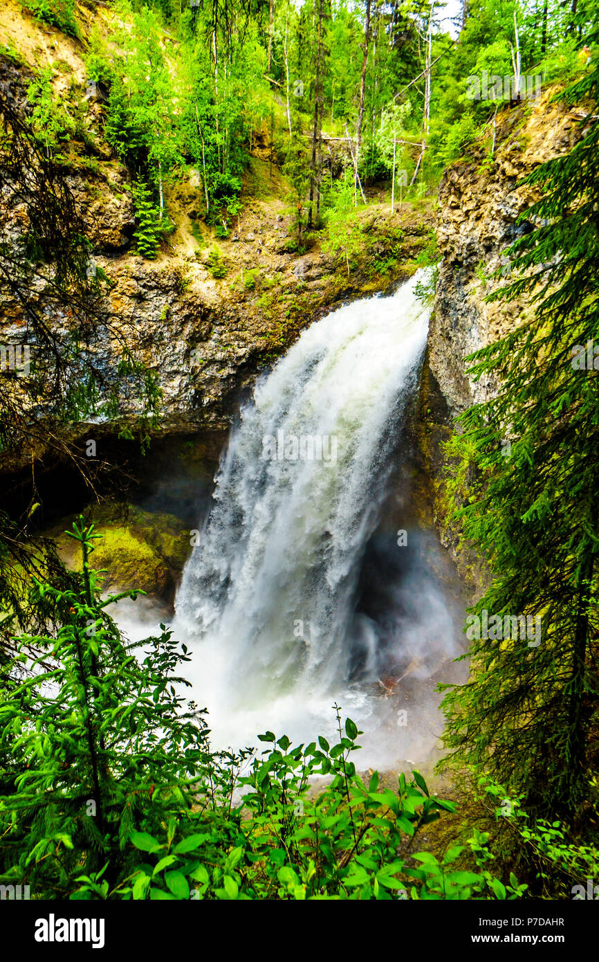 Massive water flow hi-res stock photography and images - Alamy