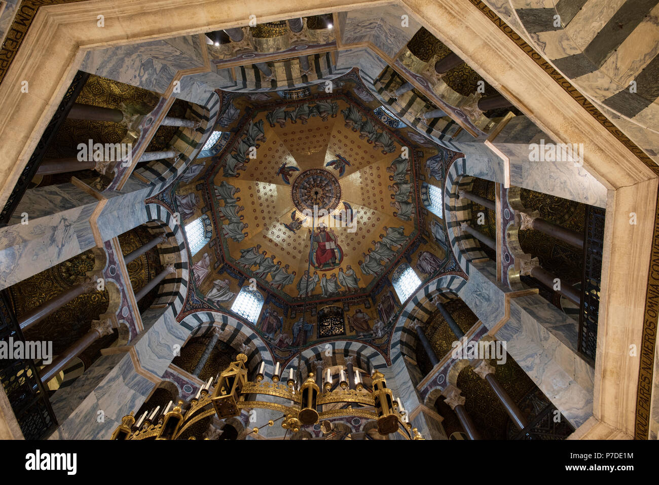 Octagon chapel hi-res stock photography and images - Alamy