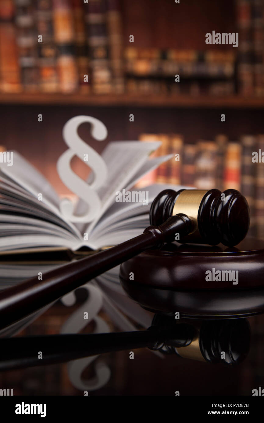 law theme, mallet of the judge, justice scale, books, wooden desk Stock Photo - Alamy