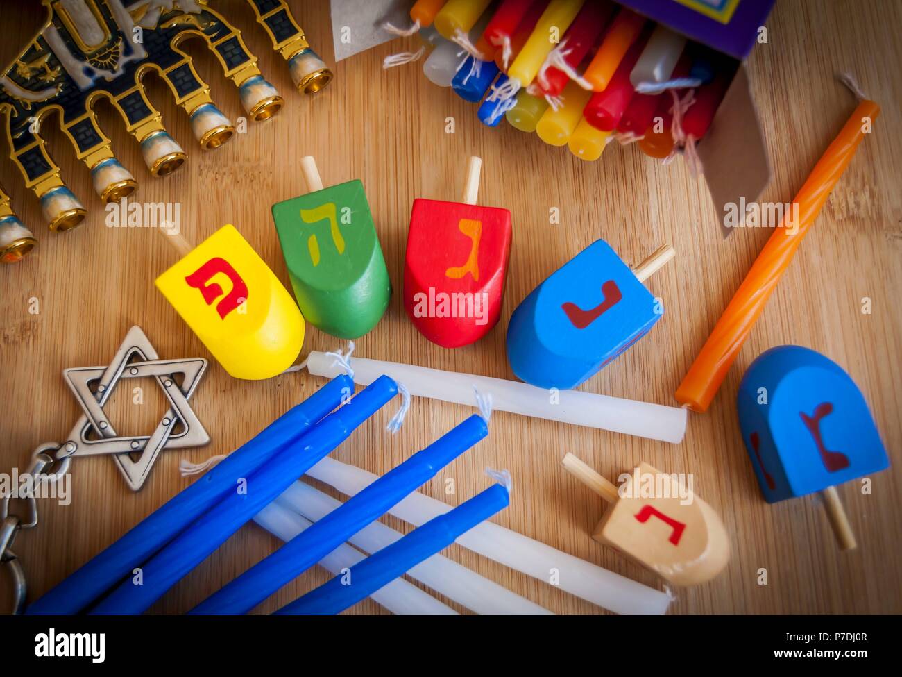 Dreidel temple hi-res stock photography and images - Alamy