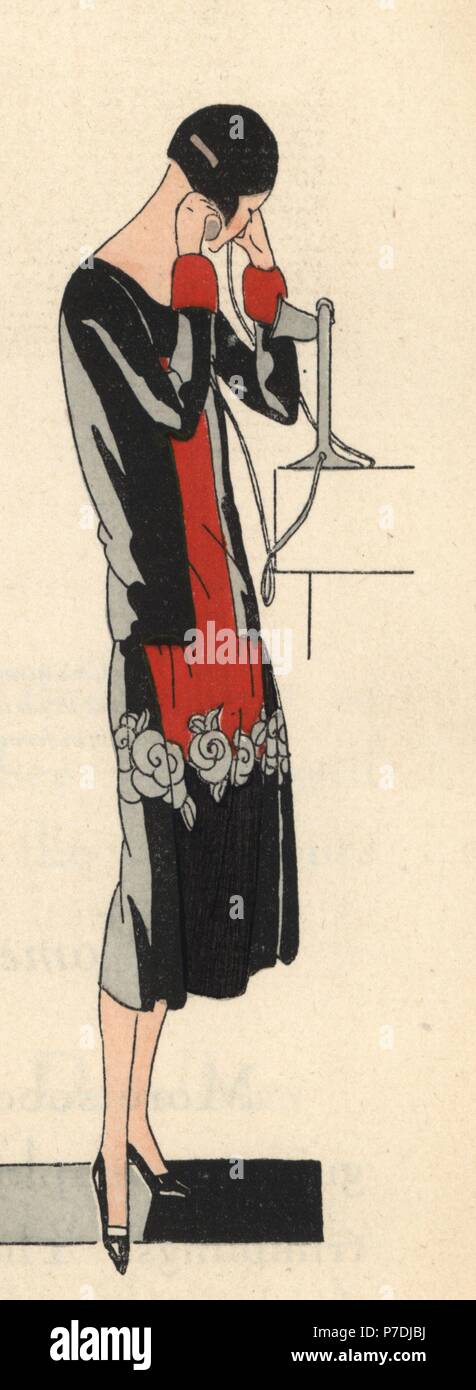 Velvet dress from 1925 hi-res stock photography and images - Alamy