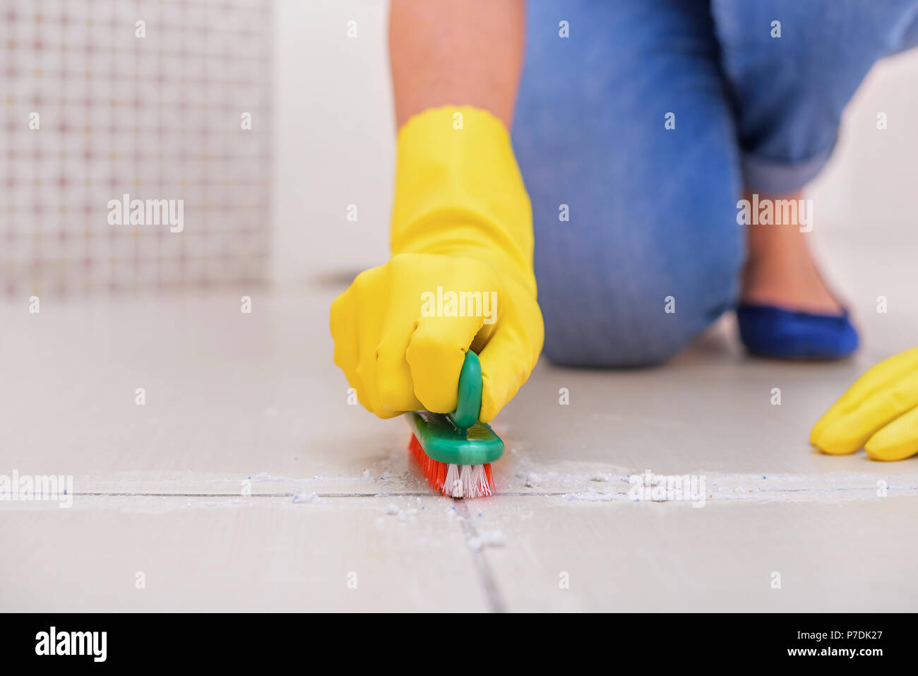 Clean concrete floor tiles hi-res stock photography and images - Alamy