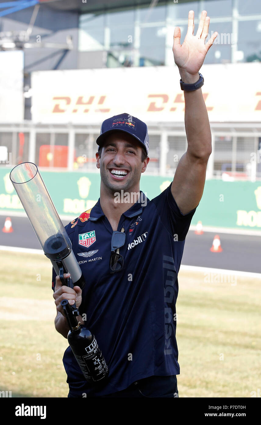 T shirt cannon hi-res stock photography and images - Alamy