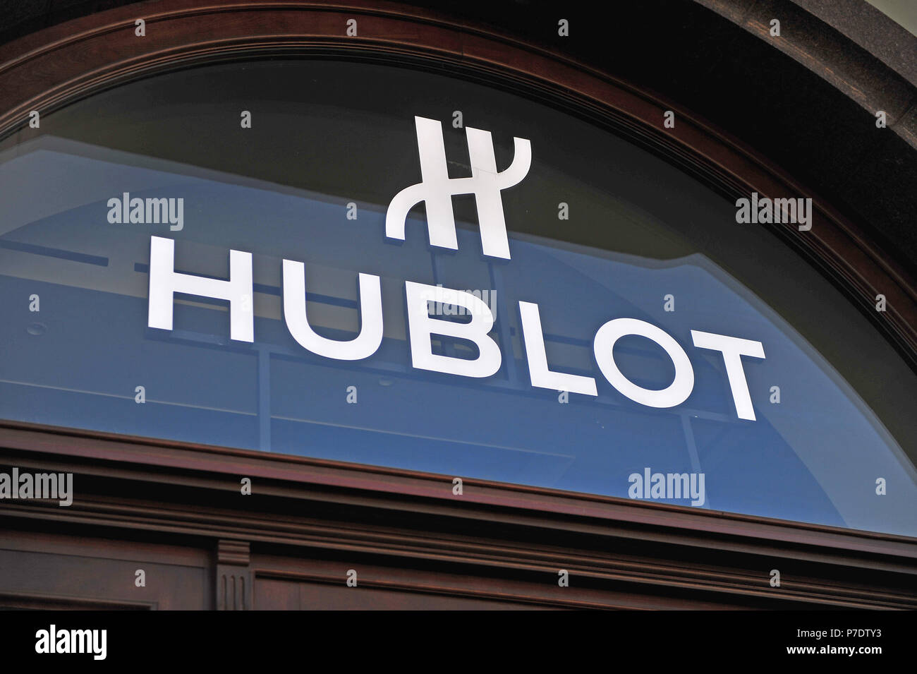 Hublot logo hi-res stock photography and images - Alamy